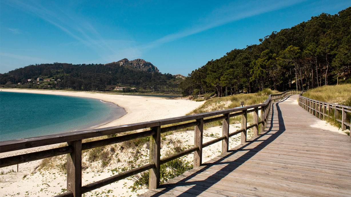 Disfrutar de las Islas Cíes en septiembre | Naviera de las Rías Gallegas
