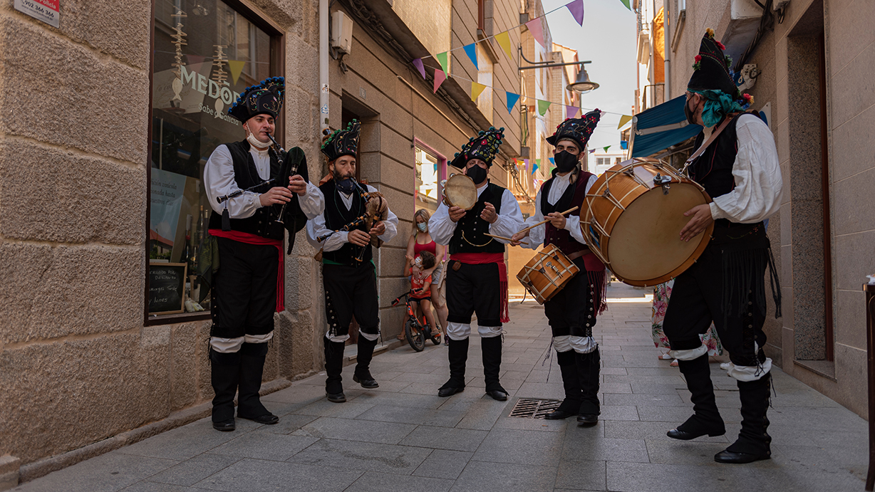 Barco Vigo - Cangas para no perderte A Defensa da Vila - Naviera de las ...